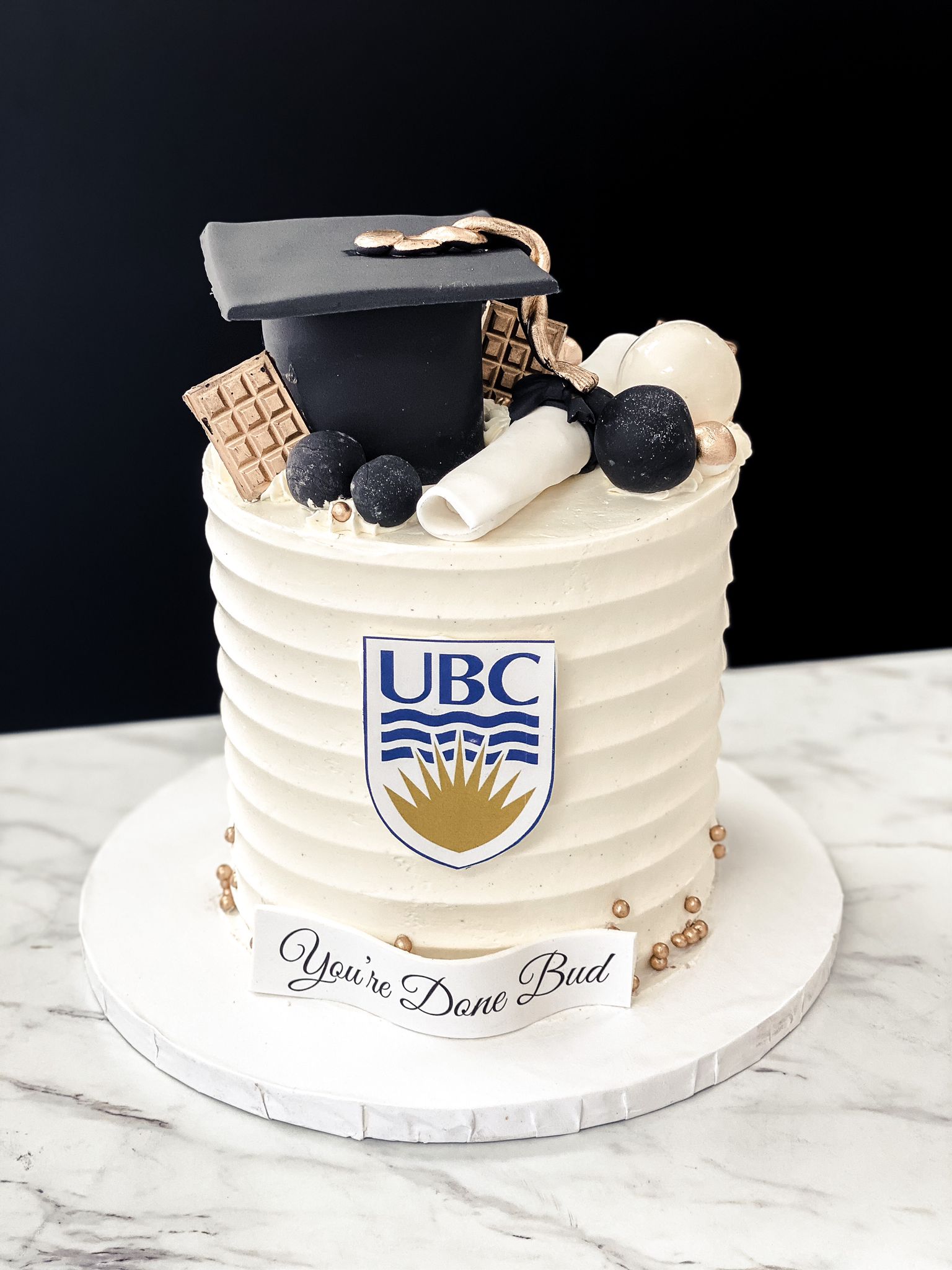 Fondant Graduation Cakes